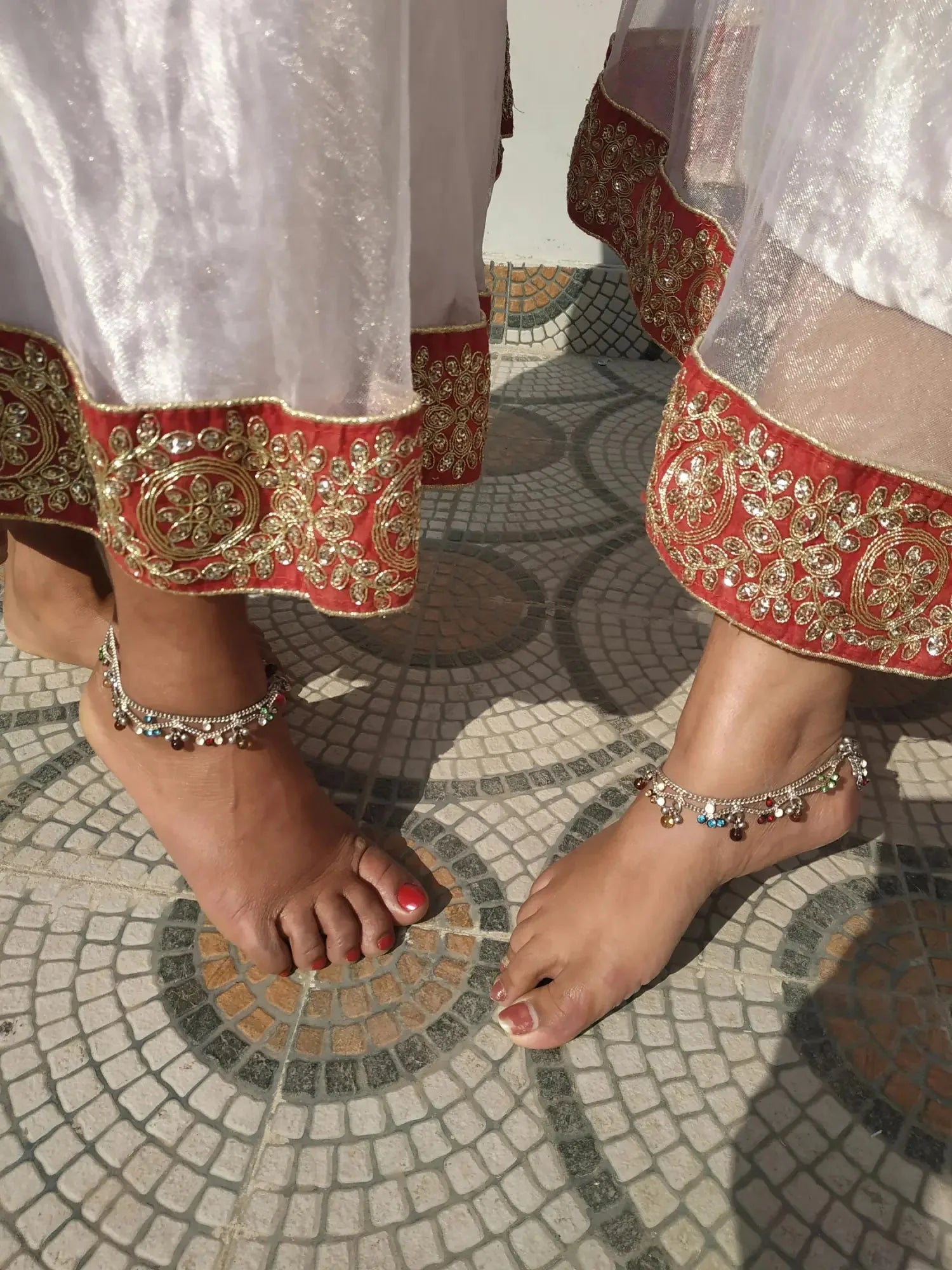 Embracing Tradition: the Rise of Ethnic Chappals in Fashion Trends